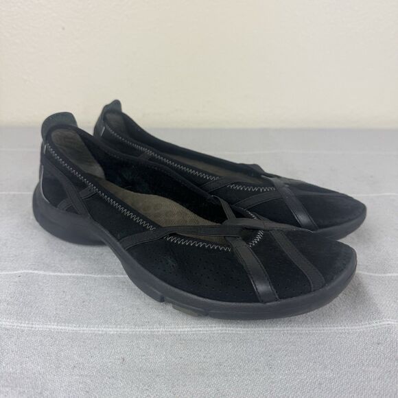 Privo by Clarks | Shoes | Clarks Privo Pberry Slip On Ballerina ...